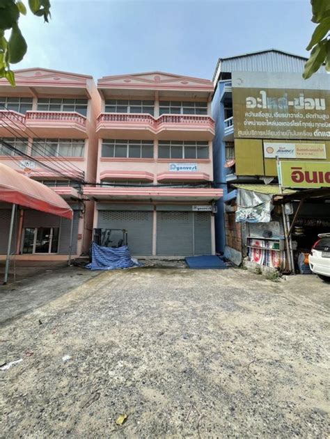 ขายอาคารพาณิชย์ 46 ตร วา 3 5ชั้น 2คูหา ติดถนนใหญ่ แยกฉลองกรุง Ennxo