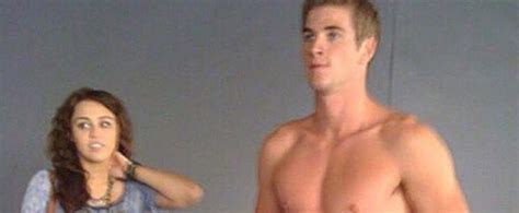 Liam Hemsworth And Miley Cyrus Throwback Photo 2016 Ps Celebrity