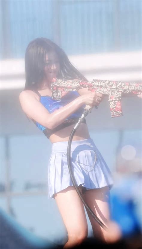 Fromis 9 Community Post 나꼬시