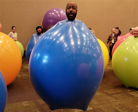 Balloon Twisting Entertainment In Chicago