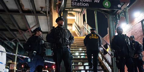 Shooting On New York City Subway Platform Leaves One Dead Five Wounded