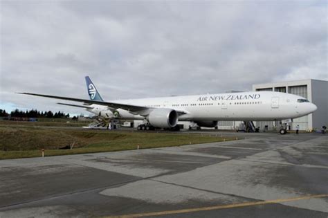 Air New Zealand Receives First 777 300er From Boeing