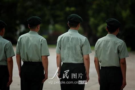 南京三伏天裏練兵忙 每日頭條