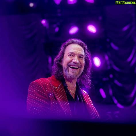 Marco Antonio Solís Wiki Biography Age Gallery Spouse And More