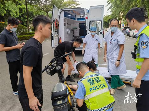 【民警暖心事】下班路上孕妇骑车摔倒在地，阳江特警紧急上前救护台风救助赵强