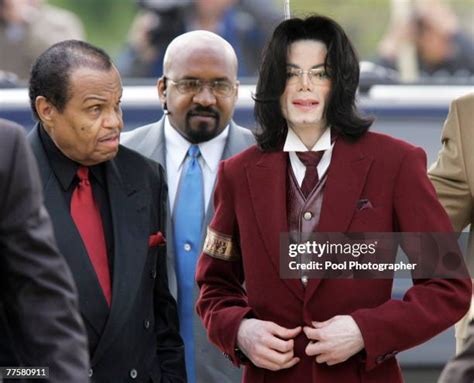 Michael Jackson Trial Day April Photos And Premium High Res Pictures Getty Images