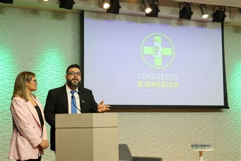 Congresso Debate Biomedicina Entre Estudantes De Todo O Brasil