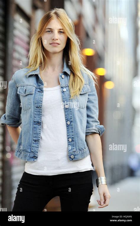 Picture Me Aka Picture Me A Models Diary Sara Ziff 2009 ©strand