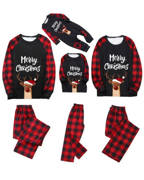 Kerstpyjama Boef Rendier Met Grote Rode Neus Zwart En Rood The