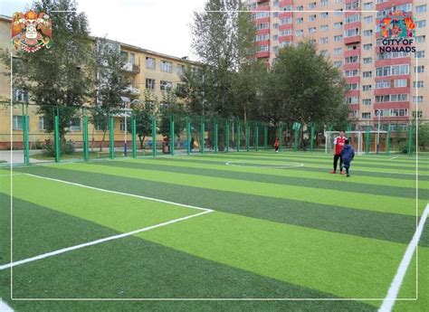 52 дугаар сургуулийн урд хөлбөмбөгийн талбай ашиглалтад оруулжээ