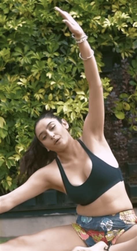 Ragini Dwivedi Rsouthindianbeauty