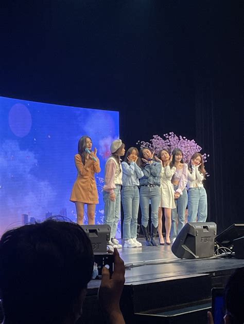 오늘자 다시 모인 러블리즈 소리주의