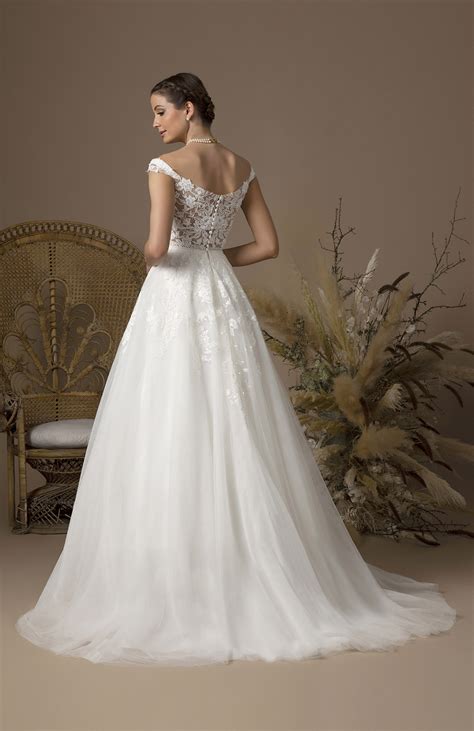 Robe de mariée Modèle Danuta | Couture Nuptiale Paris - Robes Atelier ...