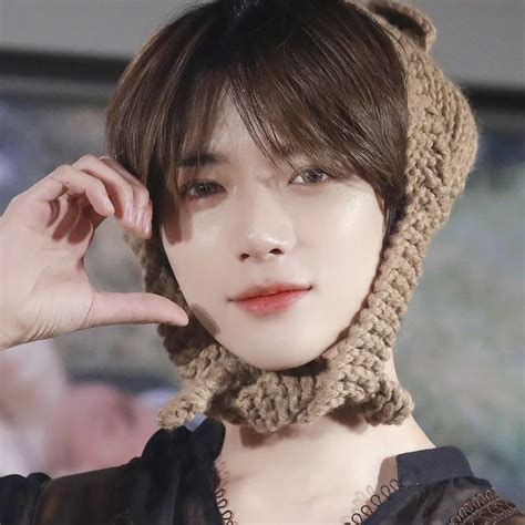 𝐆𝐲𝐮𝐮 ʕ˵• ᴥ •˵ʔ On Instagram Prettiest Man On Earth 🤎 Cr Orangyu 313