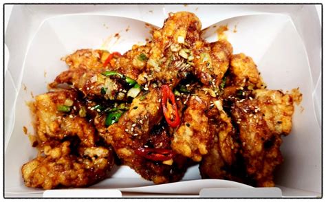 Bhc치킨 메뉴 추천 매운맛 양념치킨 비에이치씨 매콤한 레드킹 후기 맵기 맛 가격 방문 포장 Bhc 메뉴판 첨부
