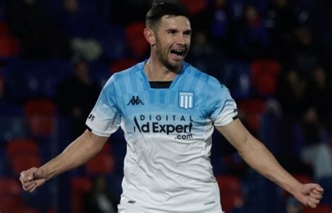 Maravilla Martínez escala como goleador en la tabla mundial Racing de