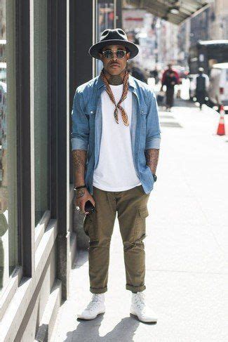 Men Khaki Pants Outfits 36 Best Ways To Style Khakis In 2023 Mens