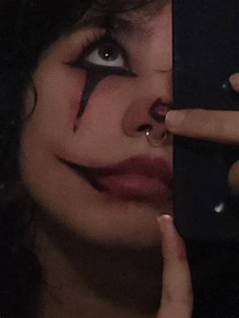 Messy Halloween Clown Makeup In 2025 Easy Clown Makeup Scary Makeup