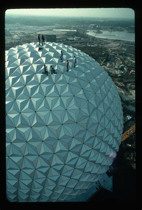 Workers Finished The Final Touches At Epcot Opened 1982 Rorlando
