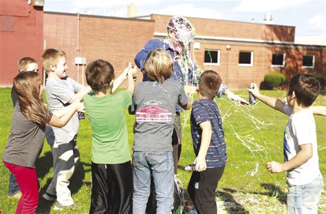 Deckerville Elementary School Principal Gets Strung Silly Tribune Recorder Leader