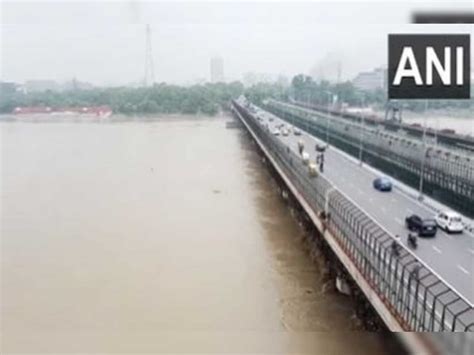Yamuna Water Level In Delhi Above Danger Level Reaches 20635 Metres
