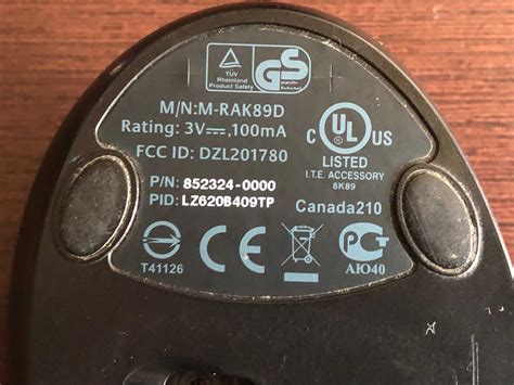 Беспроводная компьютерная мышь Logitech с зарядной станцией 160 грн