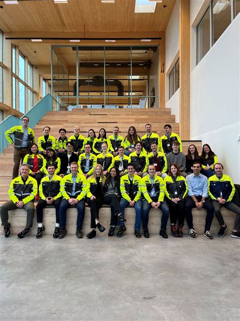 Operationsgraduateprogram Volvogroup Rhyan Zeek Mba