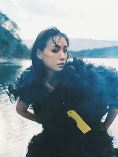 韓国のssw／モデル“yomm”、荒谷翔大（元yonawo）楽曲提供の「初恋」でデビュー Cdjournal ニュース
