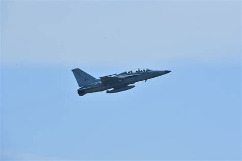 Aag Th บันทึกประจำวัน Kai เกาหลีใต้เสนอเครื่องบินขับไล่และฝึก บ ขฝ ๒ T 50th แก่กองทัพอากาศไทย