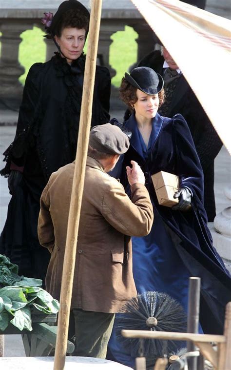 Rachel Mcadams And Robert Downey Jr On The Set Of Sherlock Holmes 2