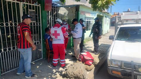 Choca Contra Camioneta Estacionada