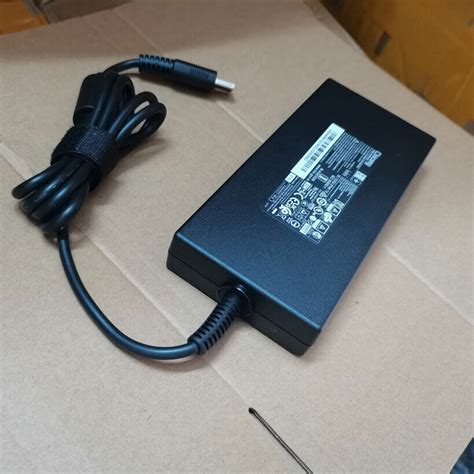 Thay Dây Sạc Pin Laptop Chicony 240w Chân Usb 20v 12a