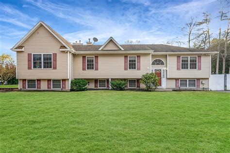 317 Grand Shirley Ny 11967 Redfin