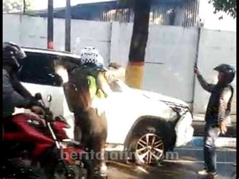 Kejar Kejaran Polisi Di Mojokerto Dengan Pelaku Tabrak Lari Viral Di Medsos