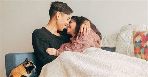 Cerpen Suami Istri Romantis