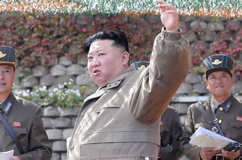 Usai Tembakkan Rudal Kim Jong Un Bersumpah Tingkatkan Produksi Hulu