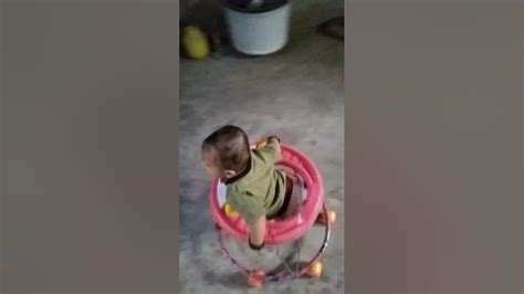 Pahli Bar Chota Bacha Chalta Hua Happy Youtube