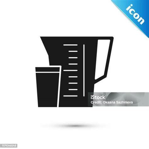 검은 색 측정 컵은 흰색 배경에 격리 된 건조 및 액체 식품 아이콘을 측정합니다 손잡이가 달린 플라스틱 그라디드 비커 벡터 일러스트레이션 가정 생활에 대한 스톡 벡터 아트