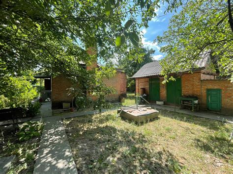 Будинок з великою ділянкою у Крюкові 24 999 Продаж будинків Кременчук на Olx