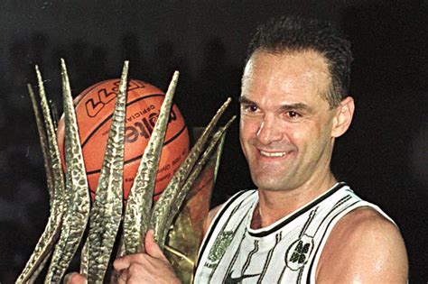 Saindo Do Forno Quizur