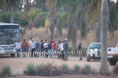 Atualizada Ladrões Fortemente Armados Invadem Fazenda E Fazem Reféns