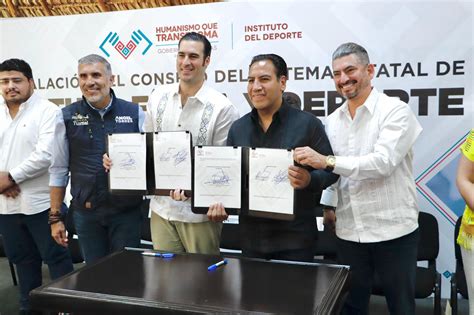 Titular de Instituto del Deporte firma instalación del Consejo del