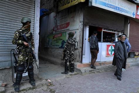 Normal Life Remains Affected In Kashmir On 83rd Consecutive Day