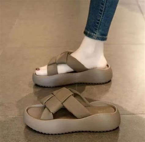 เสียงพิณ ถิ่นอีสาน Added A New Photo เสียงพิณ ถิ่นอีสาน