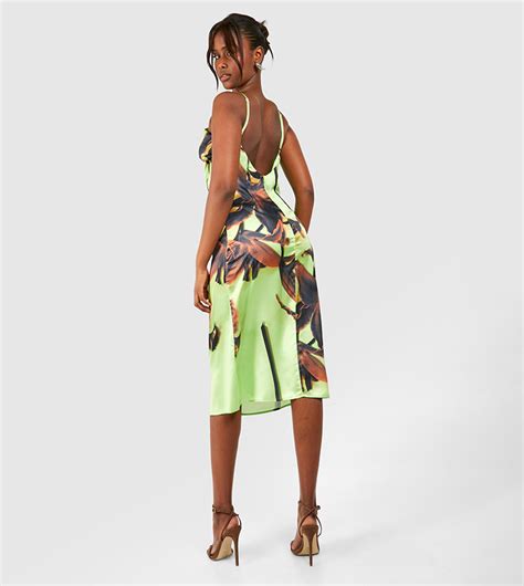 Buy Boohoo Floral Print Halterneck Midi Slip Dress In Green 6thstreet Uae