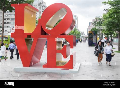Love Statue Design Display At Base Of Taipei 101 Tower Taipei Taipei