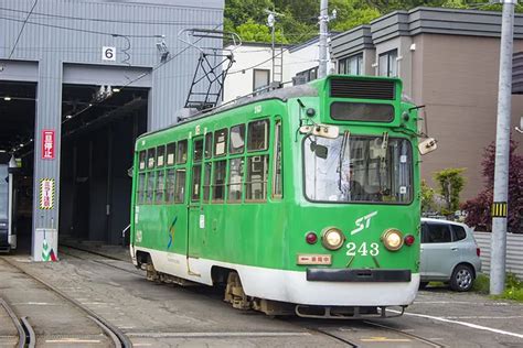 懐かしのツートンカラーの札幌市電をもう一度札幌市電リバイバルカラープロジェクトとはDomingo