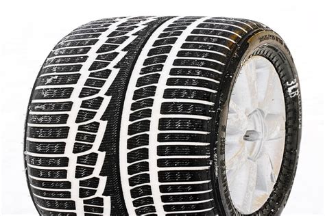 Test Winterreifen 255/55 R 18 - AUTO BILD