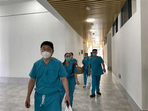 【抗疫济事】援琼日记 沪琼周全，让每位舱内患者感受同济温度澎湃号·政务澎湃新闻 The Paper