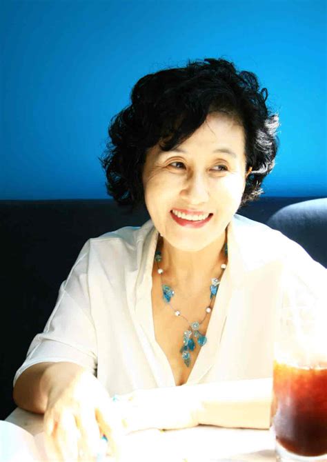 前新世界党（国民的力量前身）议员田丽玉主张，最近在接受军纪训练时死亡的陆军训练兵死亡是因为极端女权主义者的厌恶（厌恶男性）引起的。全前议员2日在自己的博客上发表题为《训练兵死亡女权主义者是